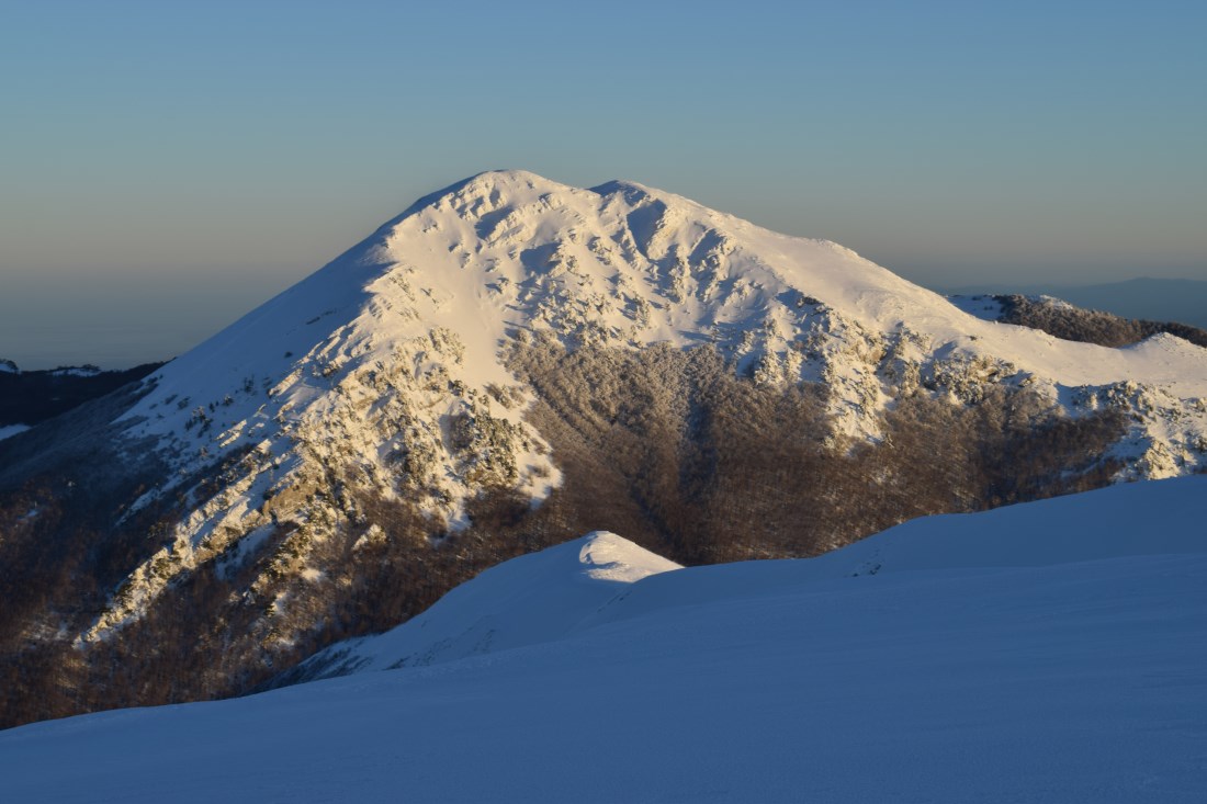 Lo Scarpone - MONTE POLLINO (2248 m). Via dei Lupi