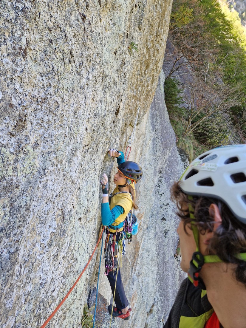 Lo Scarpone - CAI Eagle Team su Supertrip allo Sperone Mark in Val di Mello Lo Scarpone - CAI Eagle Team su Supertrip allo Sperone Mark in Val di Mello